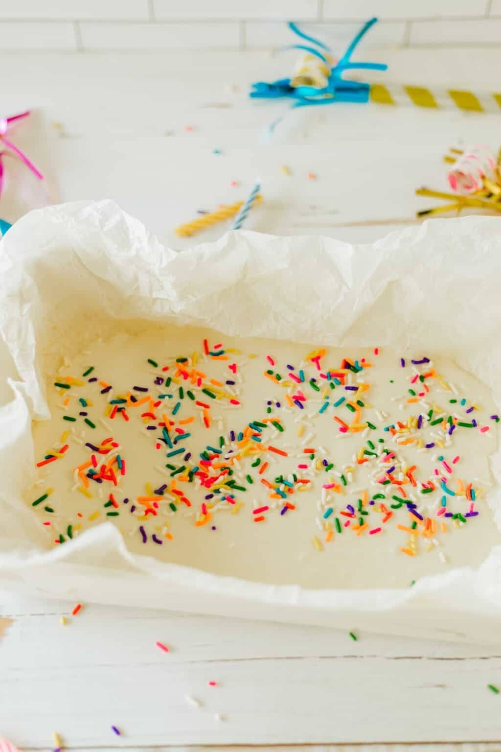 Easy Birthday Cake Fudge - Lovely Munchies