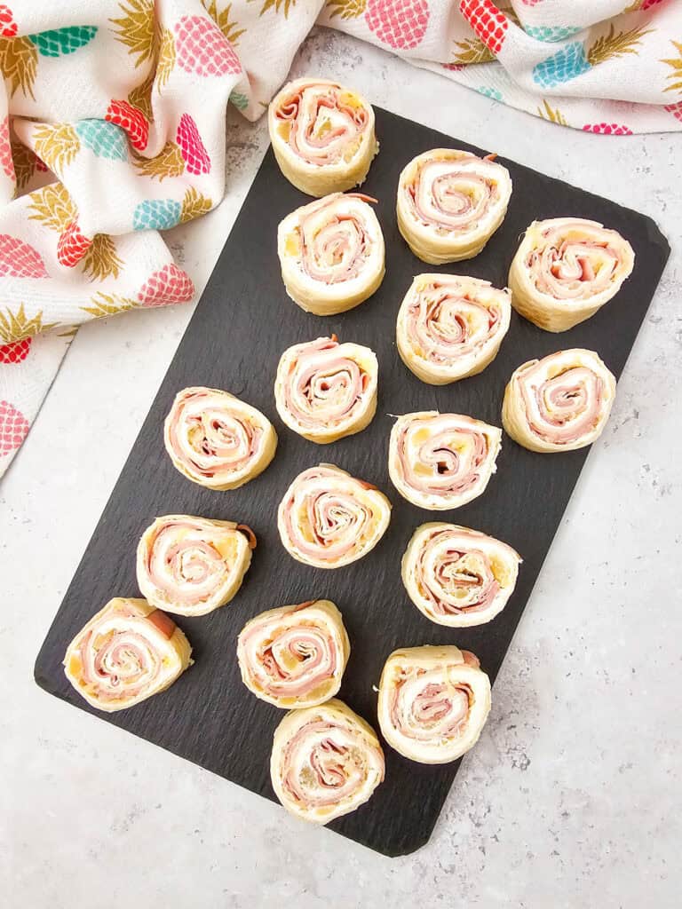 Easy Ham and Pineapple Hawaiian Pinwheels - Lovely Munchies